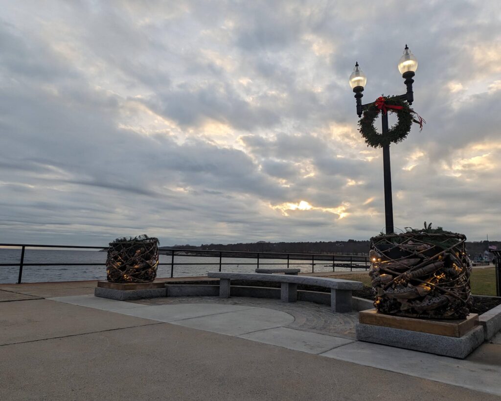 Sculptural Planters Dedicated for Gloucester’s 400th – Generous Gardeners